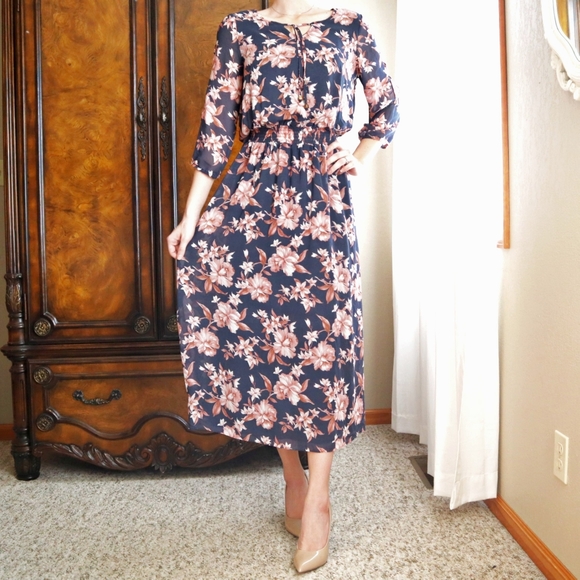 Robert Louis | Dresses | Robert Louis Floral Midi Dress Sleeve Cutouts ...